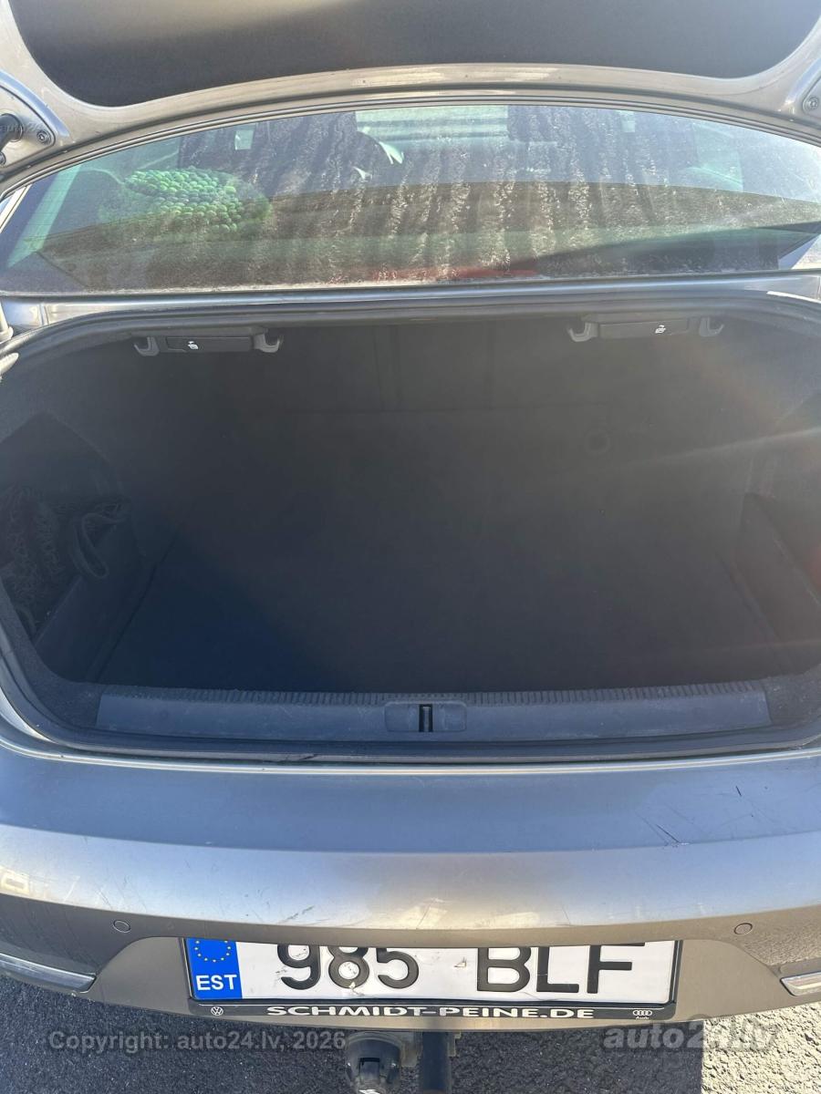 Beige Volkswagen Passat 2012 in Tallinn, with an engine capacity of 1.60 L and mileage of 210 thousand km for 5800 €, photo 6 on AUTOMOTO.COM.LV