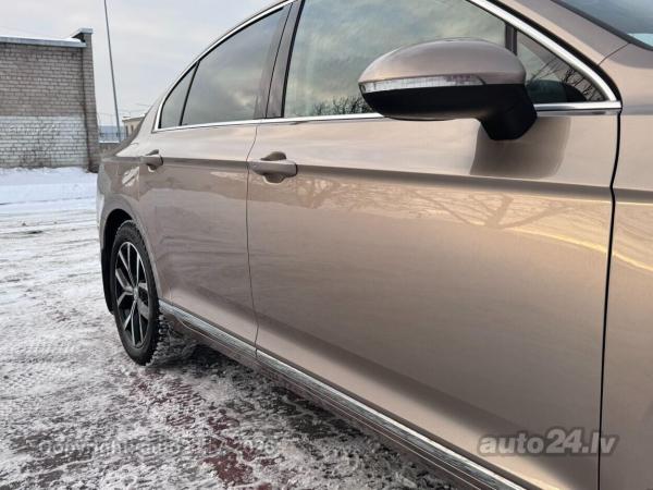 Smilšu krāsa Volkswagen Passat 2016 Tallina, ar dzinēja tilpumu 1.40 L un nobraukumu 66 tūkst. km par 15900 €, foto 9 vietnē AUTOMOTO.COM.LV