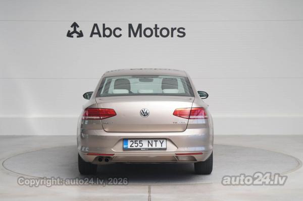 Beige Volkswagen Passat 2016 in Tallinn, with an engine capacity of 1.80 L and mileage of 141 thousand km for 11990 €, photo 5 on AUTOMOTO.COM.LV