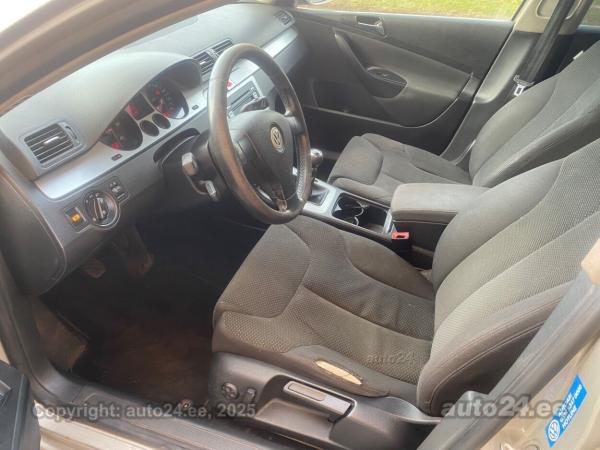 Beige Volkswagen Passat 2007 in Tallinn, with an engine capacity of 2.00 L and mileage of 432 thousand km for 890 €, photo 11 on AUTOMOTO.COM.LV