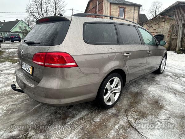Beige Volkswagen Passat 2011 in Parnu, with an engine capacity of 1.40 L and mileage of 260 thousand km for 4599 €, photo 3 on AUTOMOTO.COM.LV