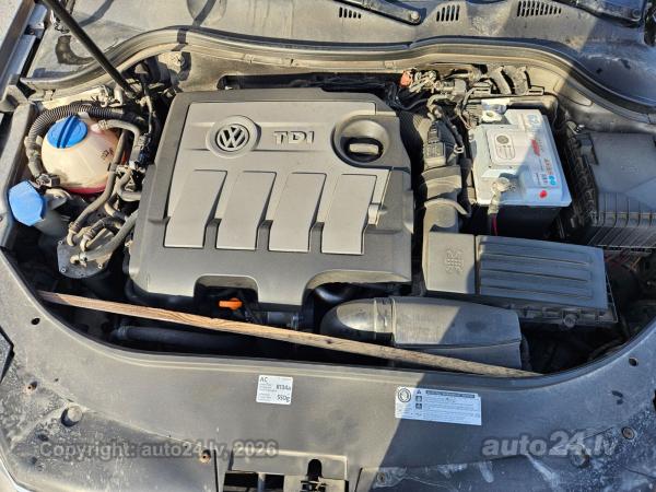 Smilšu krāsa Volkswagen Passat 2012 Tallina, ar dzinēja tilpumu 1.60 L un nobraukumu 420 tūkst. km par 3250 €, foto 9 vietnē AUTOMOTO.COM.LV