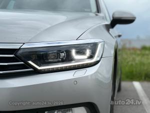 Beige Volkswagen Passat 2016 in Tallinn, with an engine capacity of 2.00 L and mileage of 325 thousand km for 8699 €, photo 10 on AUTOMOTO.COM.LV