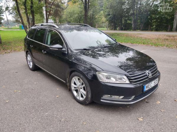 Black Volkswagen Passat 2012 in Ignalina, with an engine capacity of 2.00 L and mileage of 345 thousand km for 5200 €, photo 2 on AUTOMOTO.COM.LV