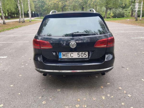 Black Volkswagen Passat 2012 in Ignalina, with an engine capacity of 2.00 L and mileage of 345 thousand km for 5200 €, photo 8 on AUTOMOTO.COM.LV
