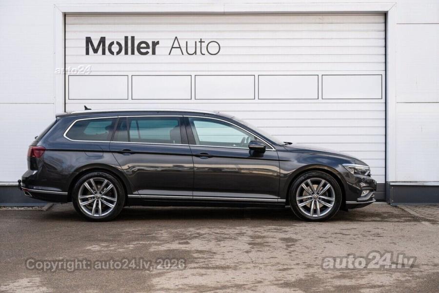 Black Volkswagen Passat 2022 in Riga, with an engine capacity of 2.00 L and mileage of 147 thousand km for 24595 €, photo 5 on AUTOMOTO.COM.LV