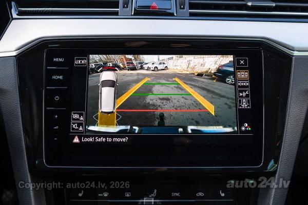 Black Volkswagen Passat 2022 in Riga, with an engine capacity of 2.00 L and mileage of 147 thousand km for 24595 €, photo 11 on AUTOMOTO.COM.LV