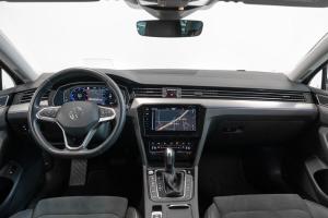 Black Volkswagen Passat 2022 in Vilnius, with an engine capacity of 2.00 L and mileage of 140 thousand km for 23900 €, photo 9 on AUTOMOTO.COM.LV
