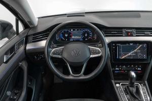 Black Volkswagen Passat 2022 in Vilnius, with an engine capacity of 2.00 L and mileage of 140 thousand km for 23900 €, photo 10 on AUTOMOTO.COM.LV