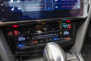 Black Volkswagen Passat 2023 in Johvi, with an engine capacity of 2.00 L and mileage of 161 thousand km for 23500 €, photo 18 on AUTOMOTO.COM.LV
