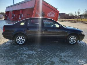 Melns Volkswagen Passat 1997 Mažeikiai, ar dzinēja tilpumu 1.90 L un nobraukumu 480 tūkst. km par 850 €, foto 4 vietnē AUTOMOTO.COM.LV