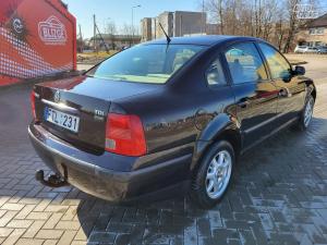 Melns Volkswagen Passat 1997 Mažeikiai, ar dzinēja tilpumu 1.90 L un nobraukumu 480 tūkst. km par 850 €, foto 5 vietnē AUTOMOTO.COM.LV