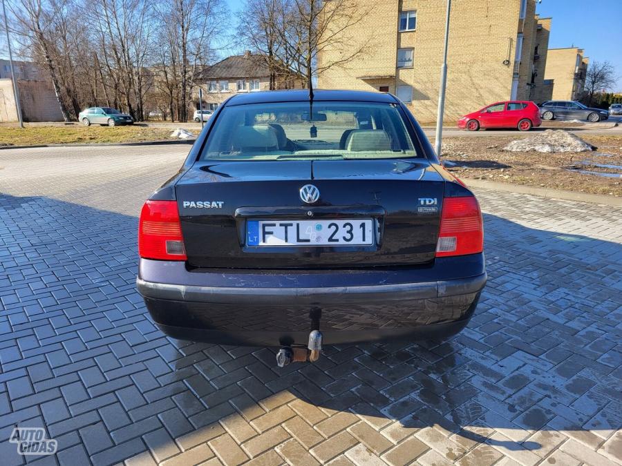 Melns Volkswagen Passat 1997 Mažeikiai, ar dzinēja tilpumu 1.90 L un nobraukumu 480 tūkst. km par 850 €, foto 6 vietnē AUTOMOTO.COM.LV