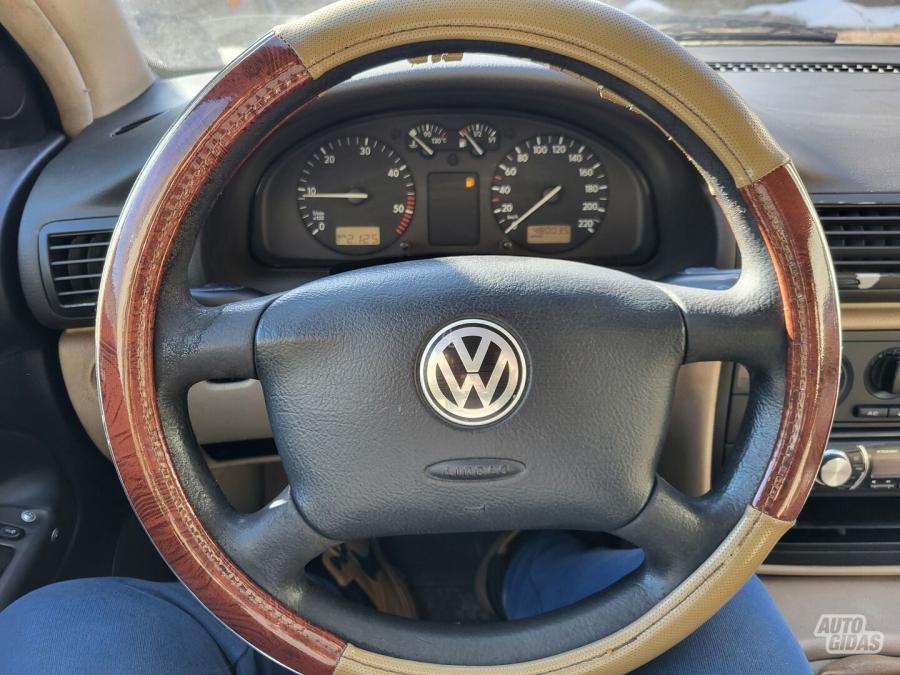 Melns Volkswagen Passat 1997 Mažeikiai, ar dzinēja tilpumu 1.90 L un nobraukumu 480 tūkst. km par 850 €, foto 11 vietnē AUTOMOTO.COM.LV