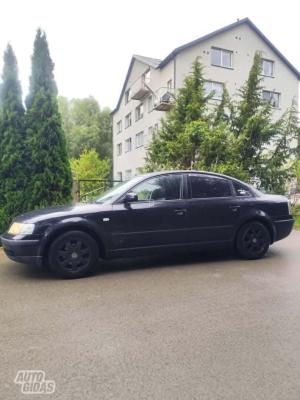 Melns Volkswagen Passat 1997 Palanga, ar dzinēja tilpumu 1.80 L un nobraukumu 356 tūkst. km par 1450 €, foto  vietnē AUTOMOTO.COM.LV