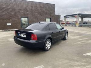Black Volkswagen Passat 2000 in Vilnius, with an engine capacity of 1.90 L and mileage of 356 thousand km for 1350 €, photo 3 on AUTOMOTO.COM.LV