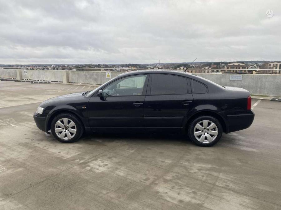 Black Volkswagen Passat 2000 in Vilnius, with an engine capacity of 1.90 L and mileage of 356 thousand km for 1350 €, photo 6 on AUTOMOTO.COM.LV