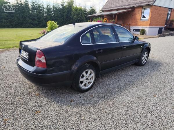 Melns Volkswagen Passat 2000 Biržai, ar dzinēja tilpumu 1.90 L un nobraukumu 367 tūkst. km par 950 €, foto 5 vietnē AUTOMOTO.COM.LV