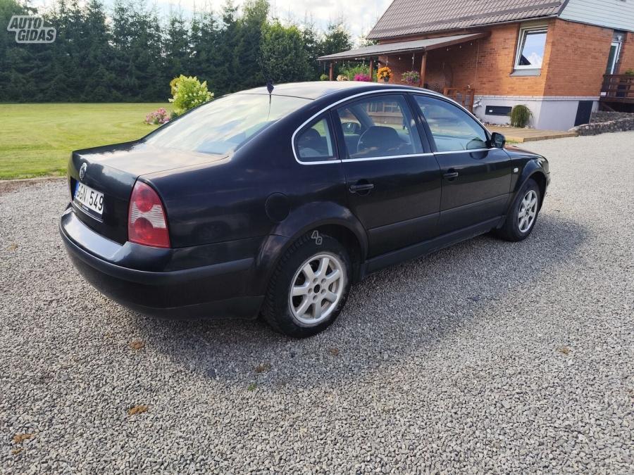 Melns Volkswagen Passat 2000 Biržai, ar dzinēja tilpumu 1.90 L un nobraukumu 367 tūkst. km par 950 €, foto 6 vietnē AUTOMOTO.COM.LV