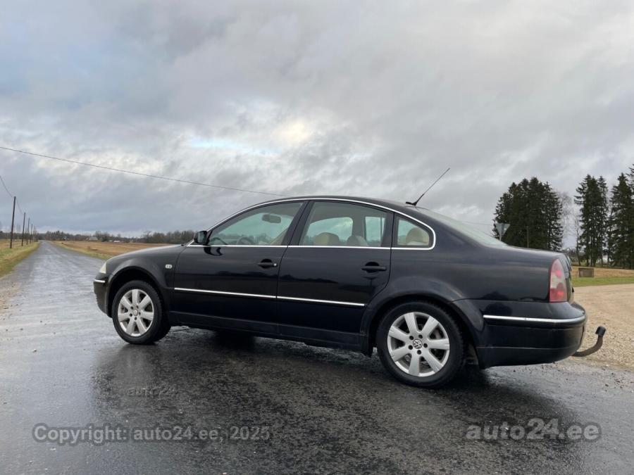Black Volkswagen Passat 2001 in Rapla, with an engine capacity of 2.80 L and mileage of 346 thousand km for 2700 €, photo 3 on AUTOMOTO.COM.LV