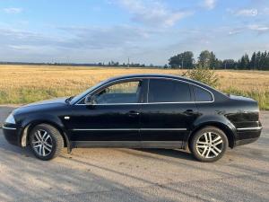 Melns Volkswagen Passat 2001 Kauņa, ar dzinēja tilpumu 2.77 L un nobraukumu 95 tūkst. km par 2500 €, foto 3 vietnē AUTOMOTO.COM.LV