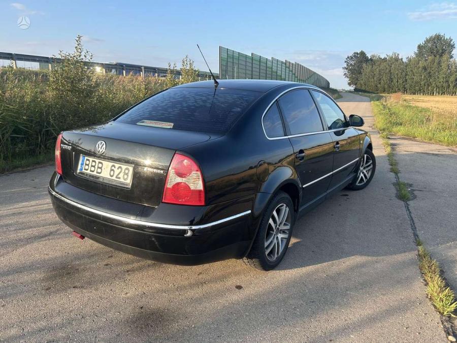 Melns Volkswagen Passat 2001 Kauņa, ar dzinēja tilpumu 2.77 L un nobraukumu 95 tūkst. km par 2500 €, foto 5 vietnē AUTOMOTO.COM.LV
