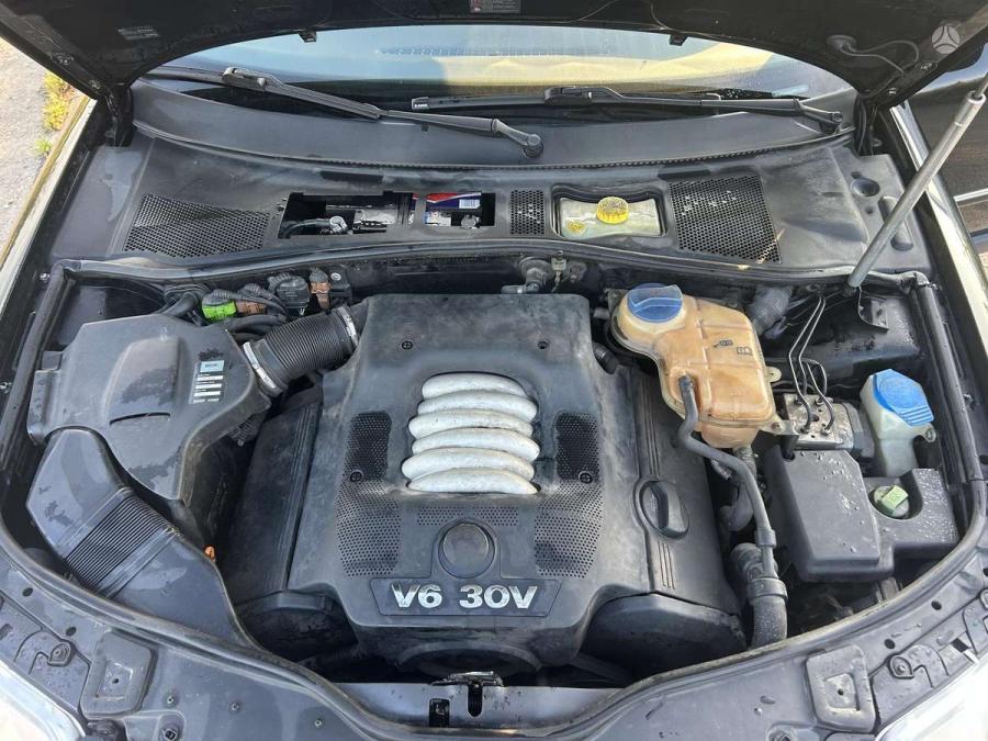 Melns Volkswagen Passat 2001 Kauņa, ar dzinēja tilpumu 2.77 L un nobraukumu 95 tūkst. km par 2500 €, foto 22 vietnē AUTOMOTO.COM.LV