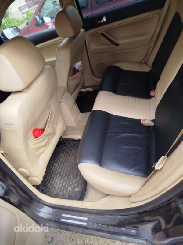 Melns Volkswagen Passat 2002 Narva, ar dzinēja tilpumu 2.80 L un nobraukumu 258 tūkst. km par 700 €, foto 4 vietnē AUTOMOTO.COM.LV