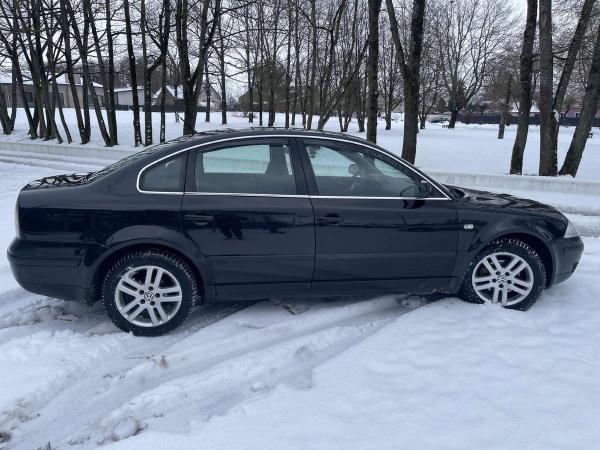 Black Volkswagen Passat 2004 in Jurbarkas, with an engine capacity of 1.90 L and mileage of 370 thousand km for 1650 €, photo 6 on AUTOMOTO.COM.LV