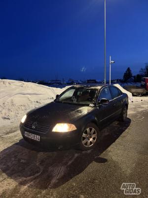 Melns Volkswagen Passat 2004 Kretinga, ar dzinēja tilpumu 1.90 L un nobraukumu 307 tūkst. km par 650 €, foto  vietnē AUTOMOTO.COM.LV