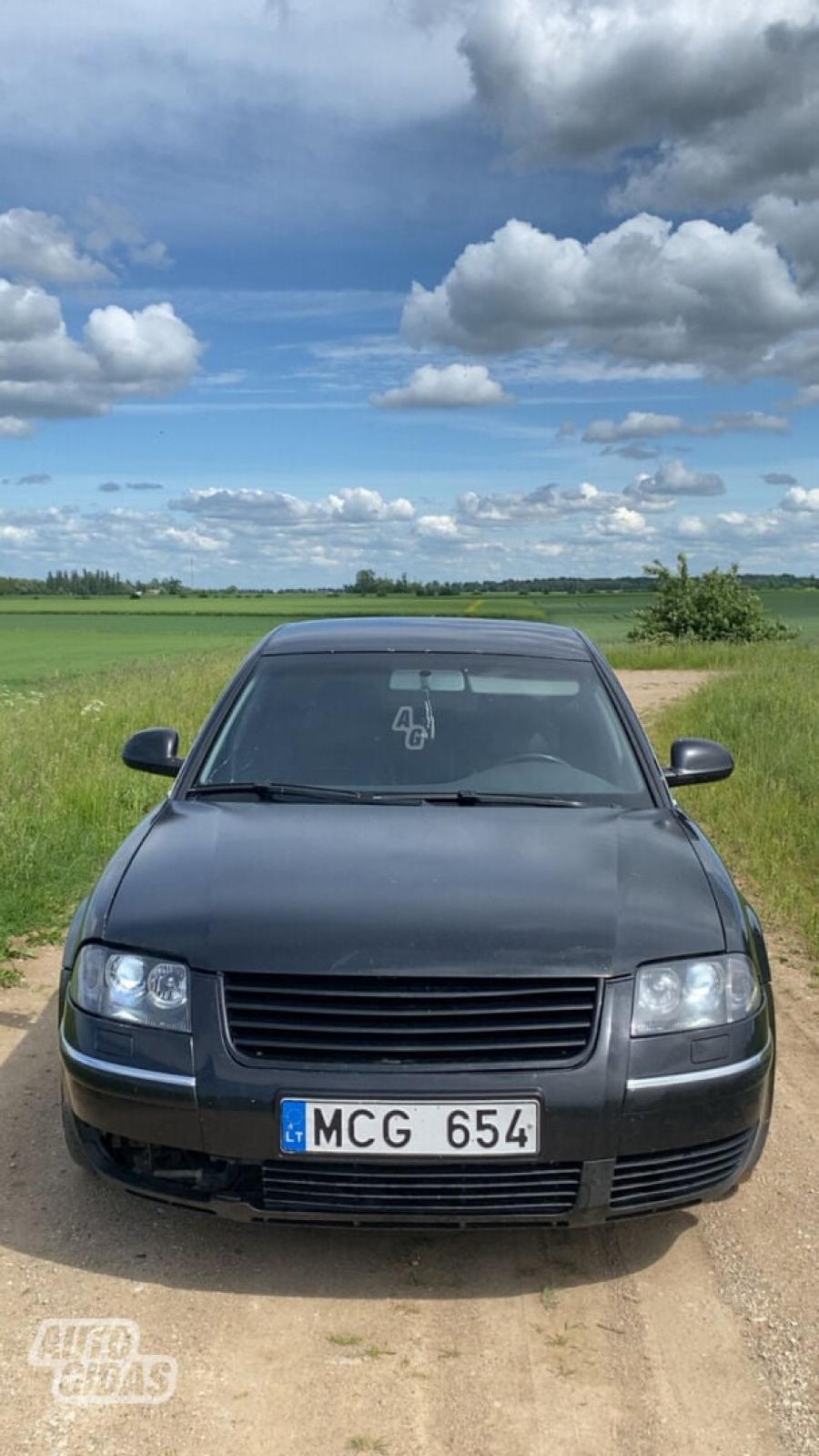 Black Volkswagen Passat 2004 in Joniskis, with an engine capacity of 1.90 L and mileage of 360 thousand km for 1100 €, photo 1 on AUTOMOTO.COM.LV