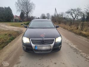 Black Volkswagen Passat 2005 in Vilnius, with an engine capacity of 2.00 L and mileage of 450 thousand km for 1350 €, photo 2 on AUTOMOTO.COM.LV