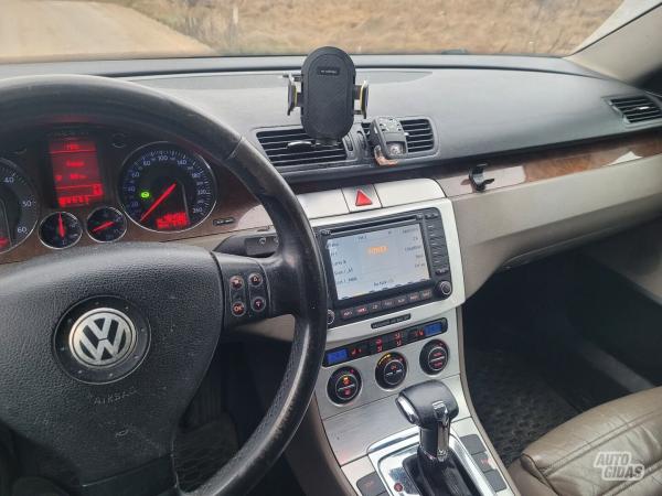 Black Volkswagen Passat 2005 in Vilnius, with an engine capacity of 2.00 L and mileage of 450 thousand km for 1350 €, photo 9 on AUTOMOTO.COM.LV