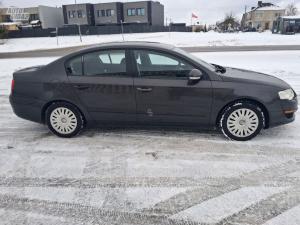 Black Volkswagen Passat 2005 in Kaunas, with an engine capacity of 1.90 L and mileage of 347 thousand km for 1500 €, photo 2 on AUTOMOTO.COM.LV