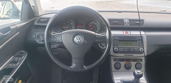Melns Volkswagen Passat 2005 Jonava, ar dzinēja tilpumu 1.90 L un nobraukumu 306 tūkst. km par 3000 €, foto 9 vietnē AUTOMOTO.COM.LV