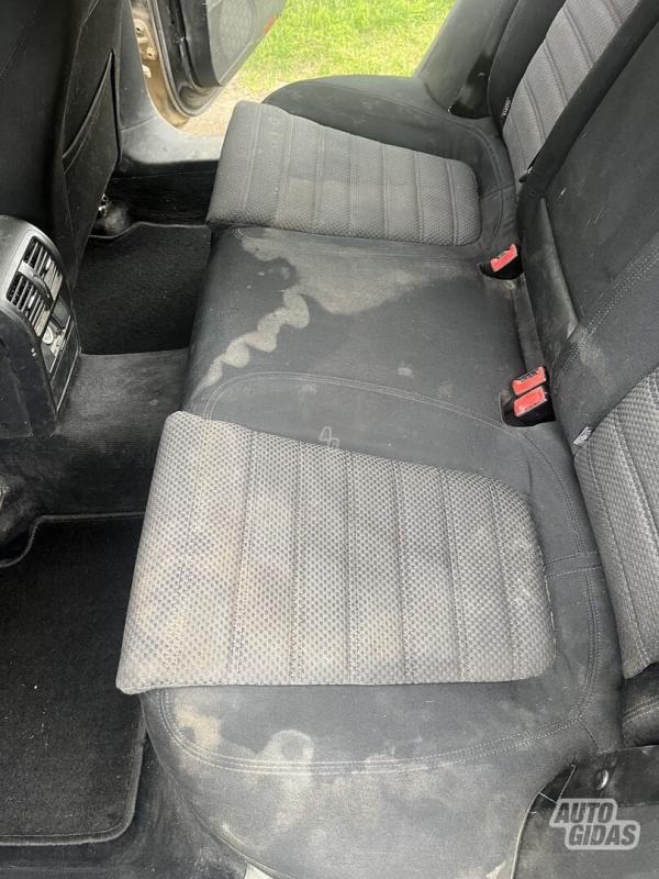 Melns Volkswagen Passat 2005 Šauļi, ar dzinēja tilpumu 1.90 L un nobraukumu 385 tūkst. km par 750 €, foto 8 vietnē AUTOMOTO.COM.LV