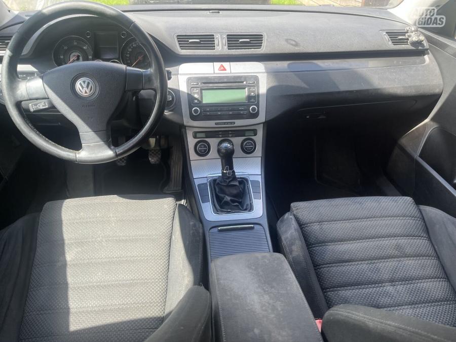 Melns Volkswagen Passat 2005 Šauļi, ar dzinēja tilpumu 1.90 L un nobraukumu 385 tūkst. km par 750 €, foto 10 vietnē AUTOMOTO.COM.LV