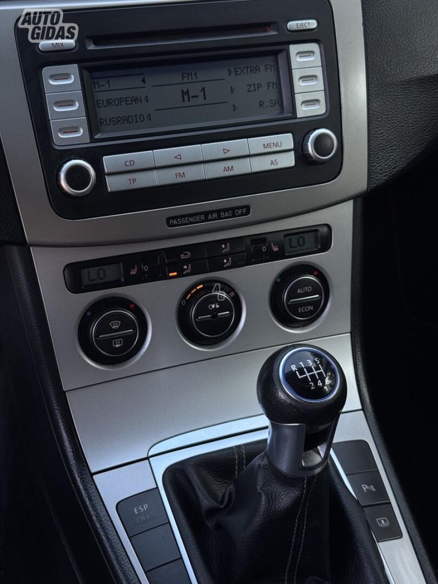 Melns Volkswagen Passat 2005 Šalčininkai, ar dzinēja tilpumu 2.00 L un nobraukumu 477 tūkst. km par 1550 €, foto 14 vietnē AUTOMOTO.COM.LV