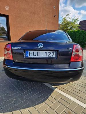 Black Volkswagen Passat 2005 in Kaisiadorys, with an engine capacity of 1.90 L and mileage of 371 thousand km for 1750 €, photo 16 on AUTOMOTO.COM.LV