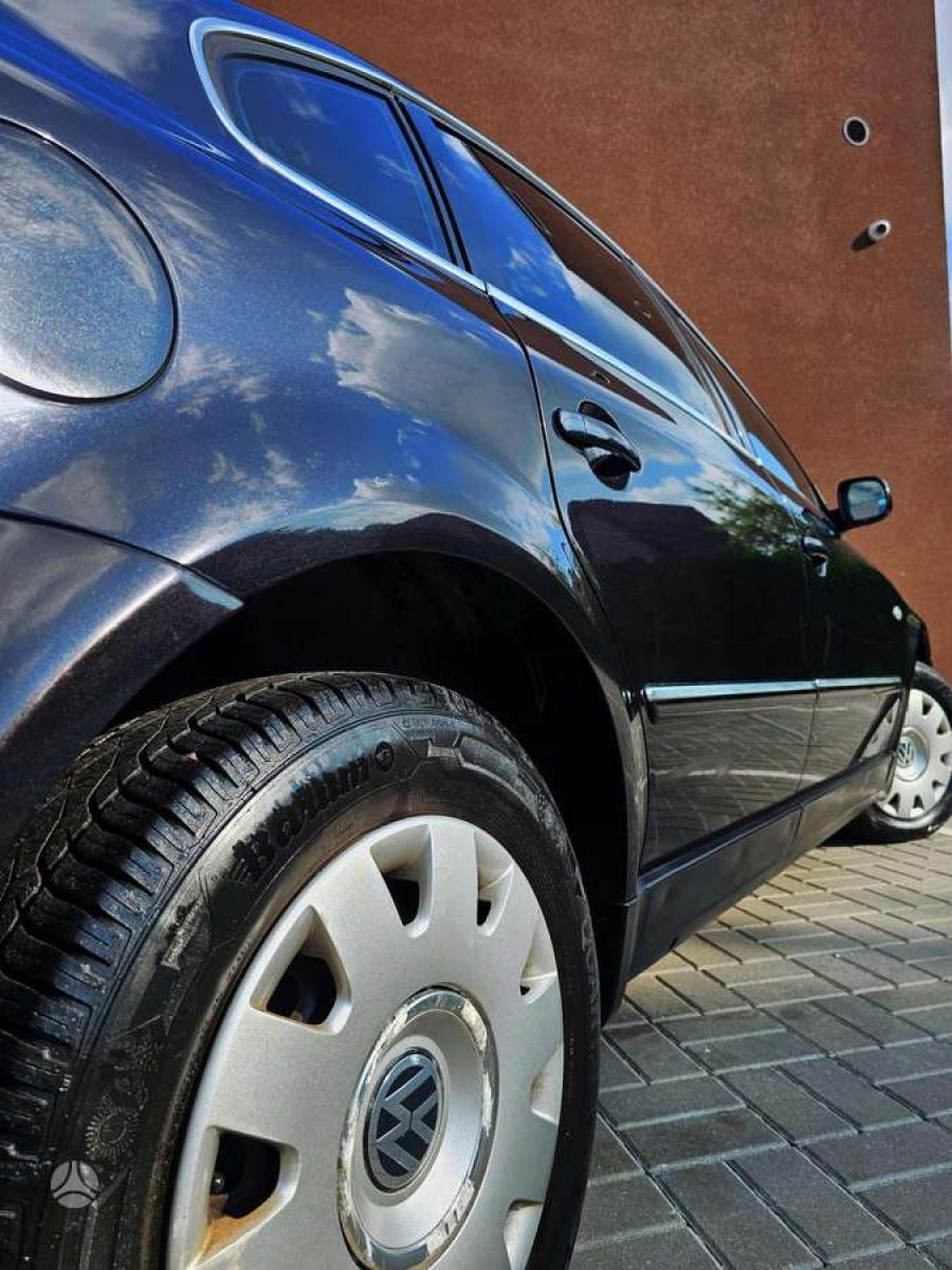 Black Volkswagen Passat 2005 in Kaisiadorys, with an engine capacity of 1.90 L and mileage of 371 thousand km for 1750 €, photo 19 on AUTOMOTO.COM.LV
