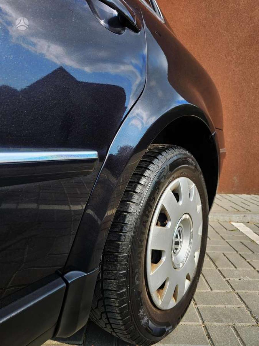 Black Volkswagen Passat 2005 in Kaisiadorys, with an engine capacity of 1.90 L and mileage of 371 thousand km for 1750 €, photo 21 on AUTOMOTO.COM.LV