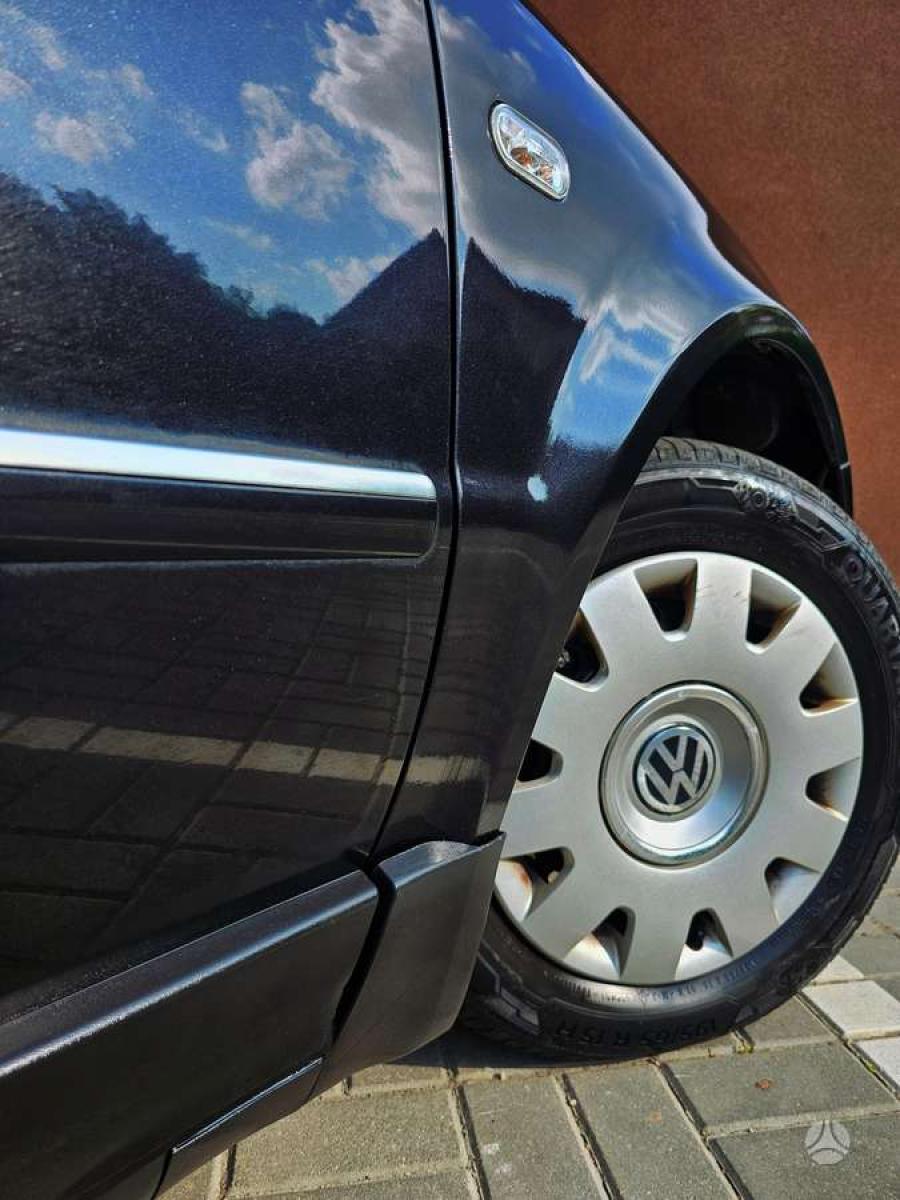Black Volkswagen Passat 2005 in Kaisiadorys, with an engine capacity of 1.90 L and mileage of 371 thousand km for 1750 €, photo 28 on AUTOMOTO.COM.LV