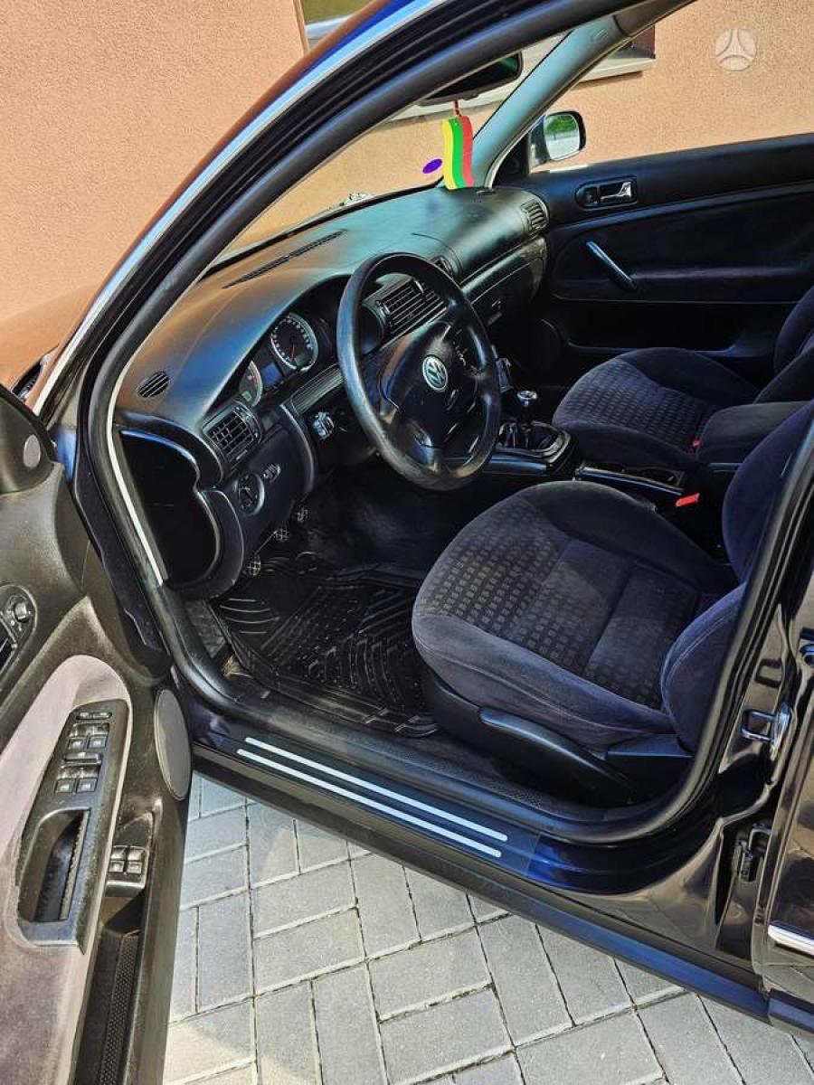 Black Volkswagen Passat 2005 in Kaisiadorys, with an engine capacity of 1.90 L and mileage of 371 thousand km for 1750 €, photo 29 on AUTOMOTO.COM.LV