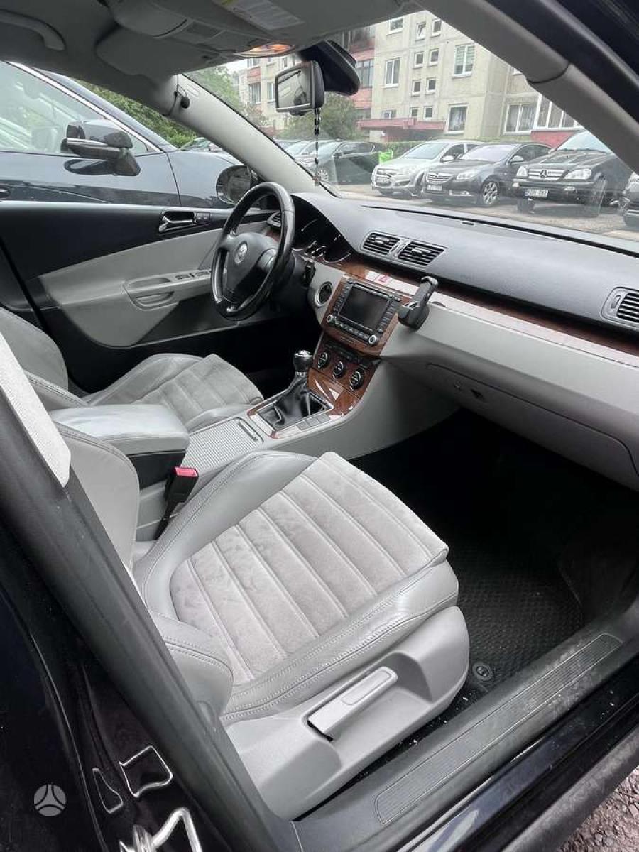 Black Volkswagen Passat 2005 in Kaunas, with an engine capacity of 2.00 L and mileage of 290 thousand km for 699 €, photo 7 on AUTOMOTO.COM.LV