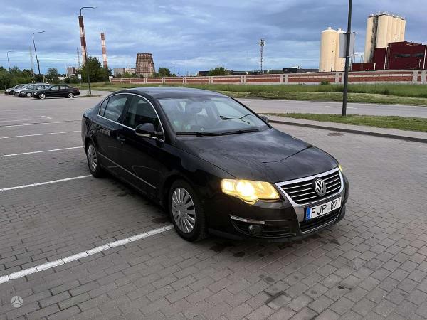 Melns Volkswagen Passat 2005 Kauņa, ar dzinēja tilpumu 1.97 L un nobraukumu 265 tūkst. km par 1149 €, foto 3 vietnē AUTOMOTO.COM.LV