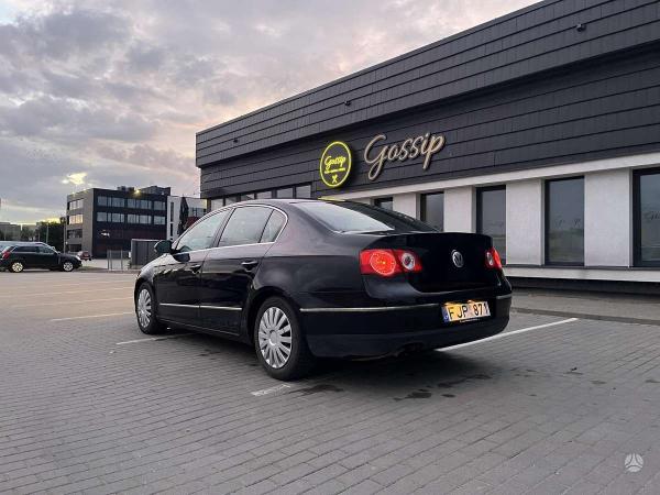 Melns Volkswagen Passat 2005 Kauņa, ar dzinēja tilpumu 1.97 L un nobraukumu 265 tūkst. km par 1149 €, foto 4 vietnē AUTOMOTO.COM.LV