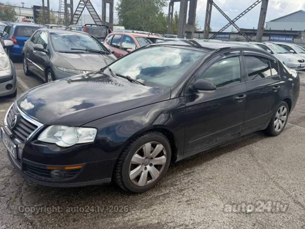 Volkswagen Passat 2005 Tallina vietnē Melns Volkswagen Passat 2005 Tallina, ar dzinēja tilpumu 2.00 L un nobraukumu 442 tūkst. km par 899 €, foto 3 vietnē AUTOMOTO.COM.LV