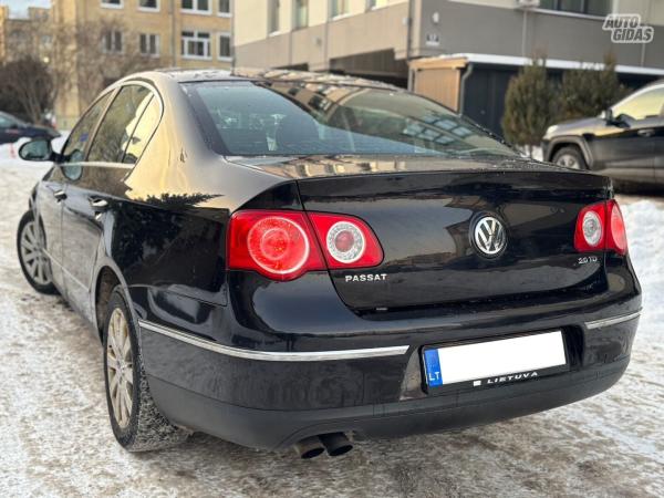 Black Volkswagen Passat 2006 in Kaunas, with an engine capacity of 2.00 L and mileage of 390 thousand km for 1850 €, photo 8 on AUTOMOTO.COM.LV