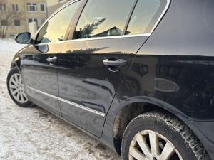 Melns Volkswagen Passat 2006 Kauņa, ar dzinēja tilpumu 2.00 L un nobraukumu 390 tūkst. km par 1850 €, foto 10 vietnē AUTOMOTO.COM.LV