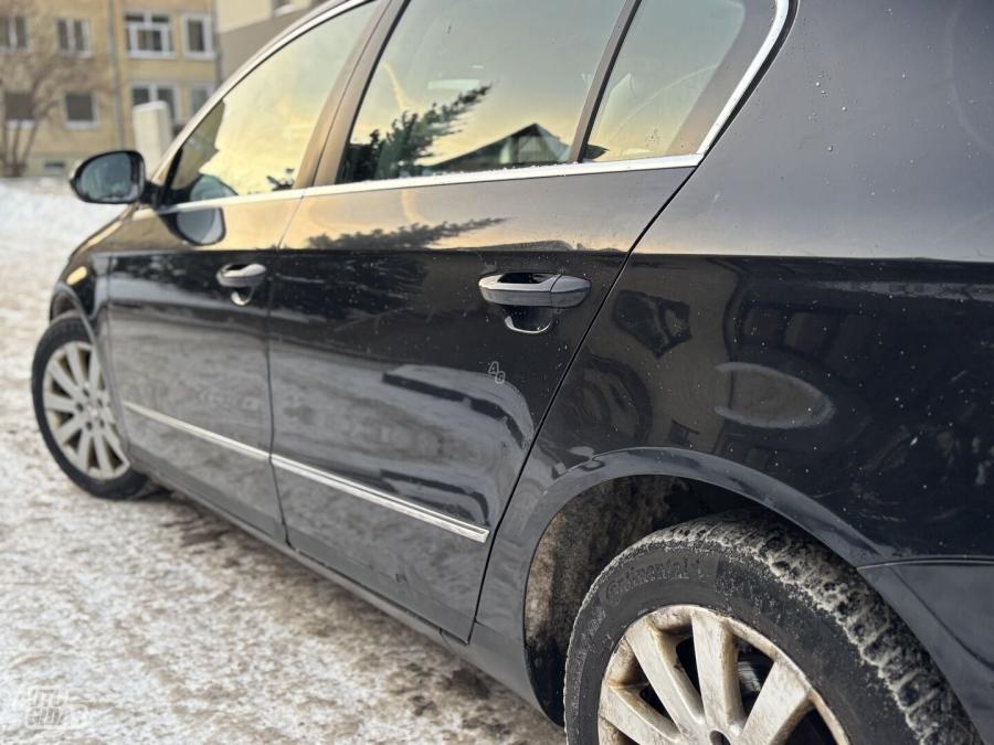 Melns Volkswagen Passat 2006 Kauņa, ar dzinēja tilpumu 2.00 L un nobraukumu 390 tūkst. km par 1850 €, foto 10 vietnē AUTOMOTO.COM.LV